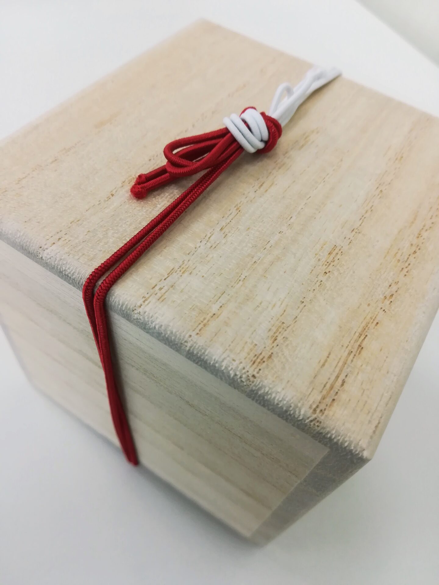 How Paulownia wooden box "Kiribako" are used in Japan | Japanese Custom Box