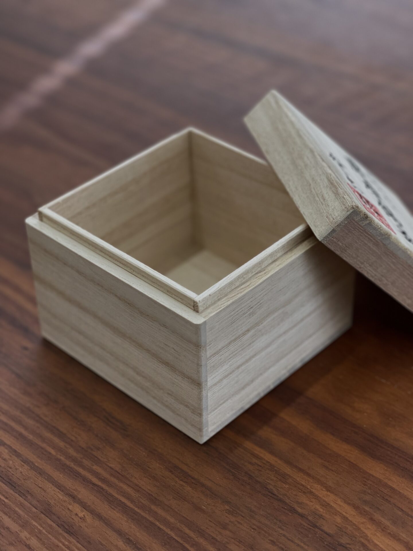 How to order Paulownia wooden box " Kiribako" | Japanese Custom Box