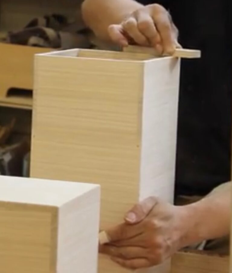 How Japanese Kiribako Wooden Boxes Are Made – Traditional Paulownia ...